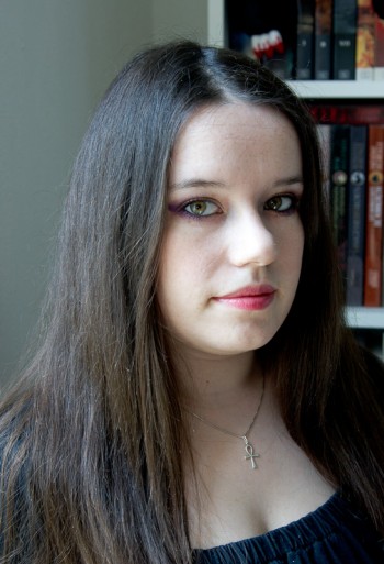 Make Up 47 : Violet doré avec Alice - Blood is the new Black