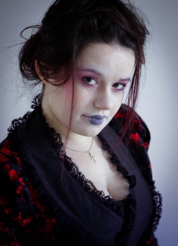 When Effie goes gothComment Effie a fini en goth (ou chassez le naturel ...