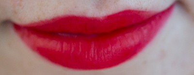Le « Rouge Intemporel » de Revlon : Revlon Red | Blood is the new Black