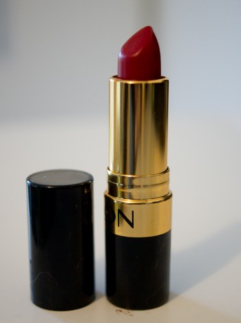 Le "Rouge Intemporel" de Revlon : Revlon Red - Blood is the new Black